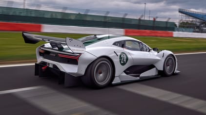 Brabham BT62 Driving, Engines & Performance | Top Gear