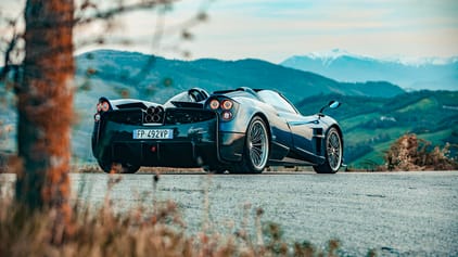 Pagani Huayra Roadster Driving, Engines & Performance | Top Gear