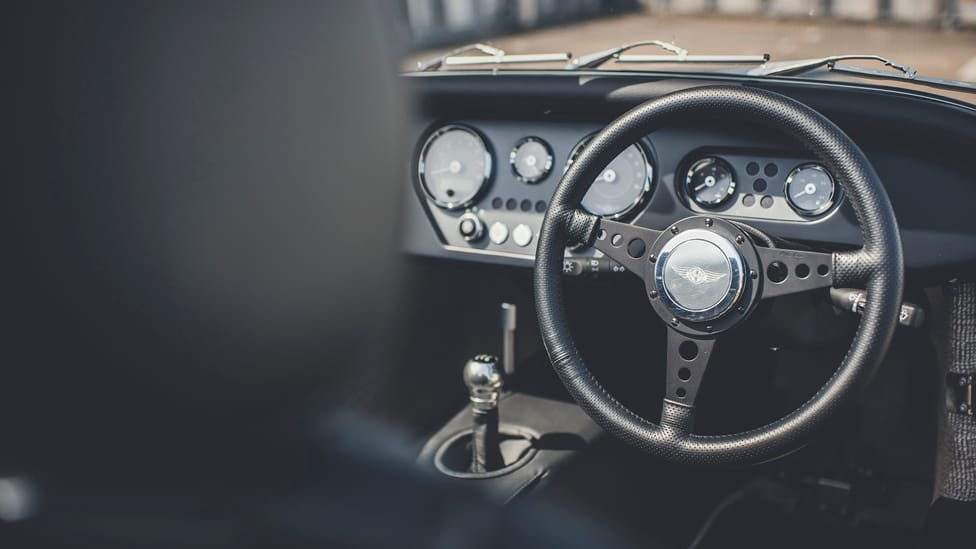 Morgan Plus 4 (2005-2020) Interior Layout & Technology | Top Gear