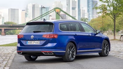 Volkswagen Passat Estate Review 2026 | Top Gear