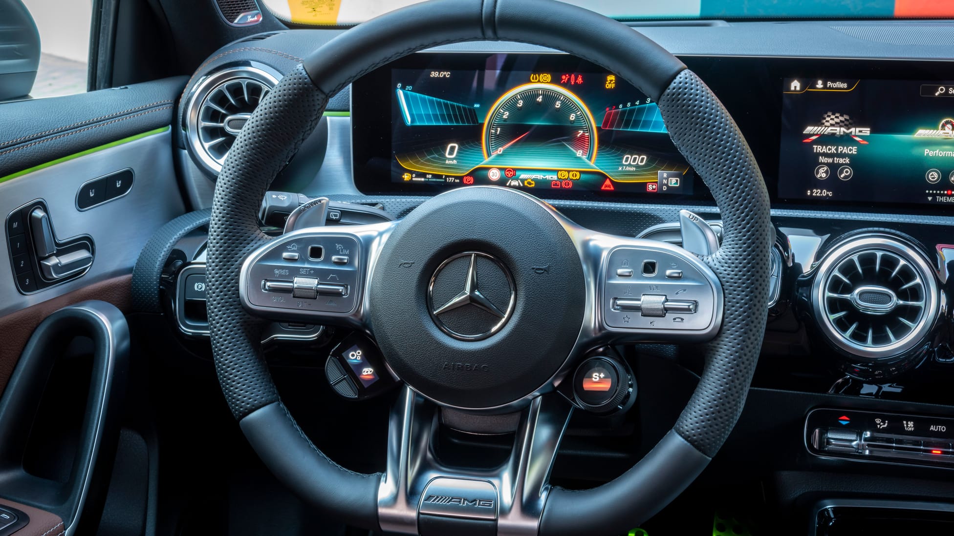 Mercedes-Benz AMG A45 Interior Layout & Technology | Top Gear