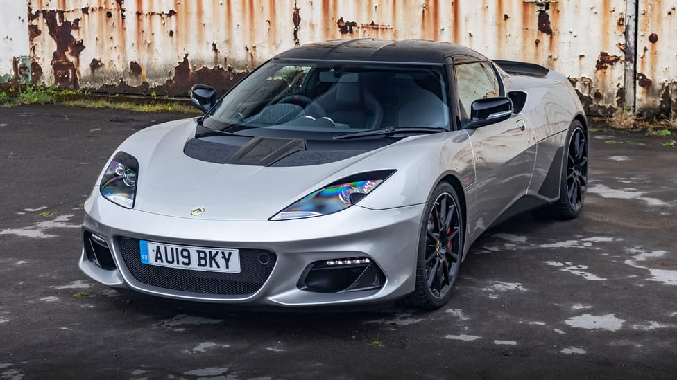 Lotus Evora Interior Layout & Technology | Top Gear