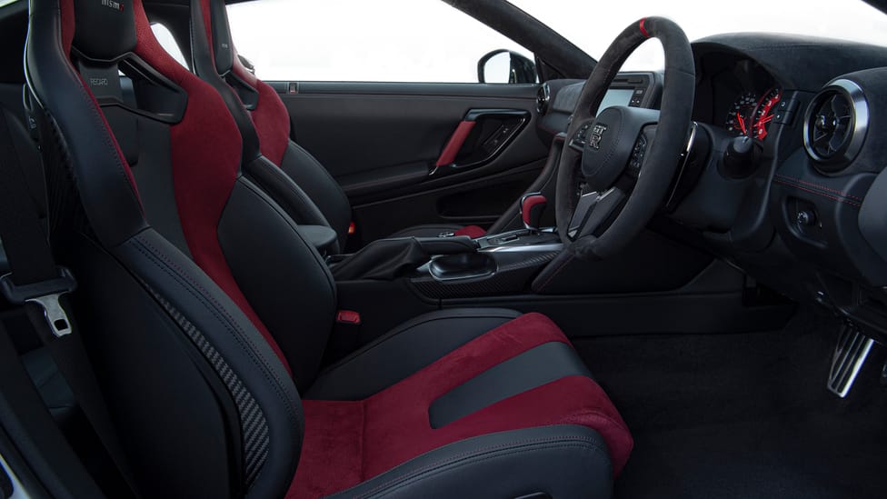 Nissan GT-R Nismo Interior Layout & Technology | Top Gear