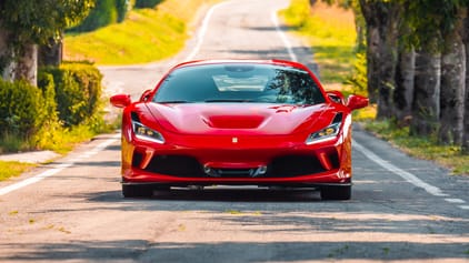 Ferrari F8 Tributo Interior Layout & Technology | Top Gear