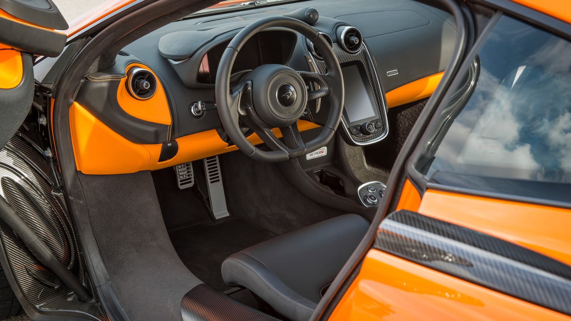 McLaren 570S Driving, Engines & Performance | Top Gear