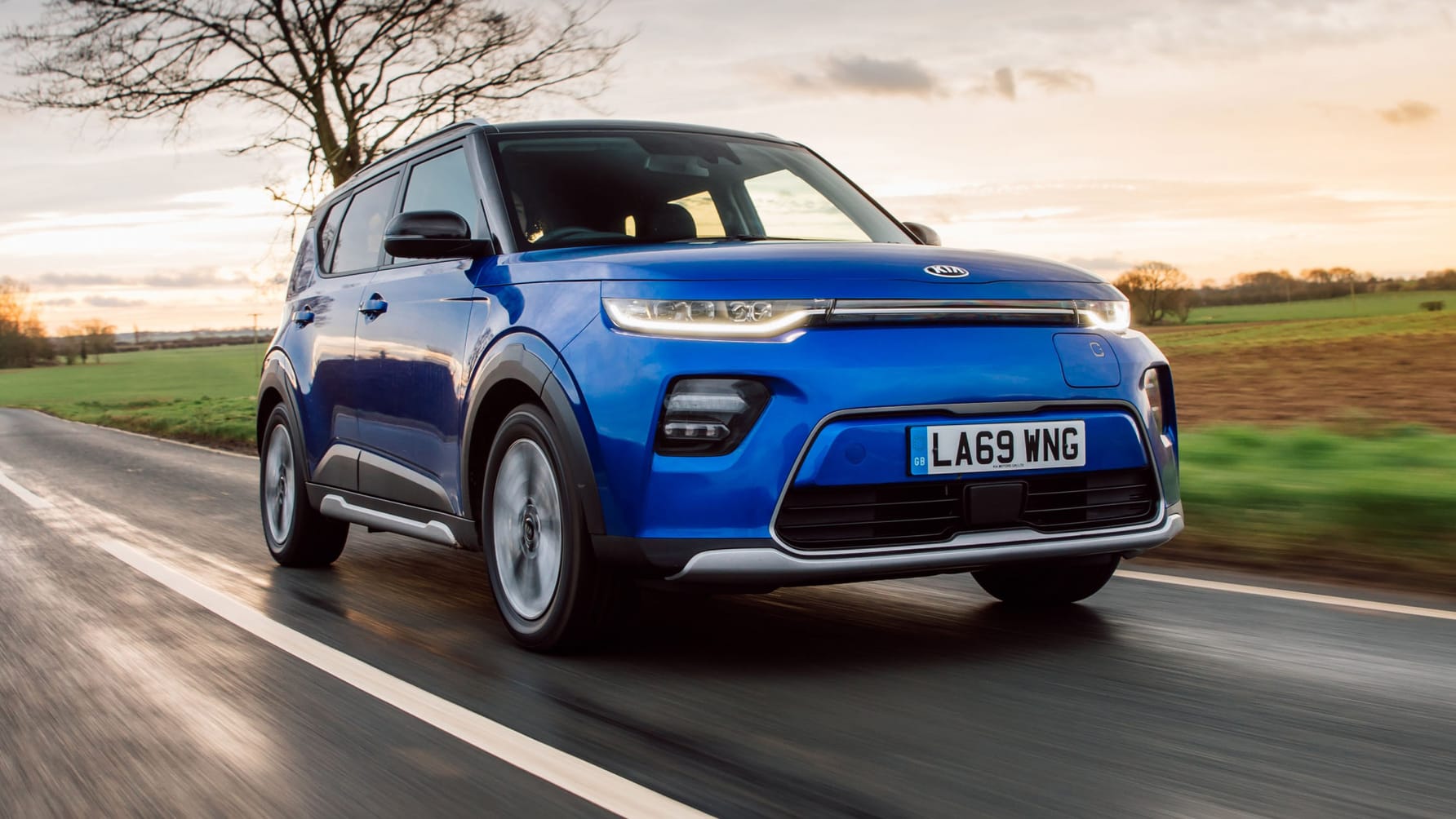 Kia Soul EV Review 2022 | Top Gear