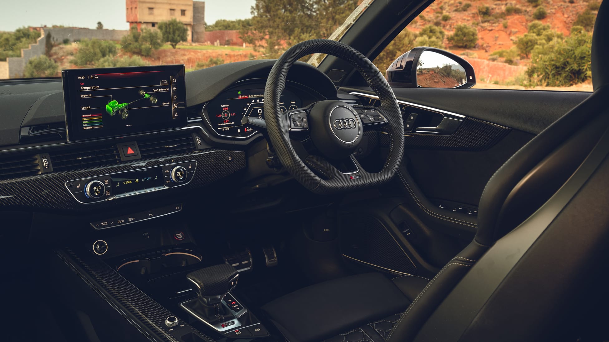 Audi RS4 Avant Driving, Engines & Performance | Top Gear