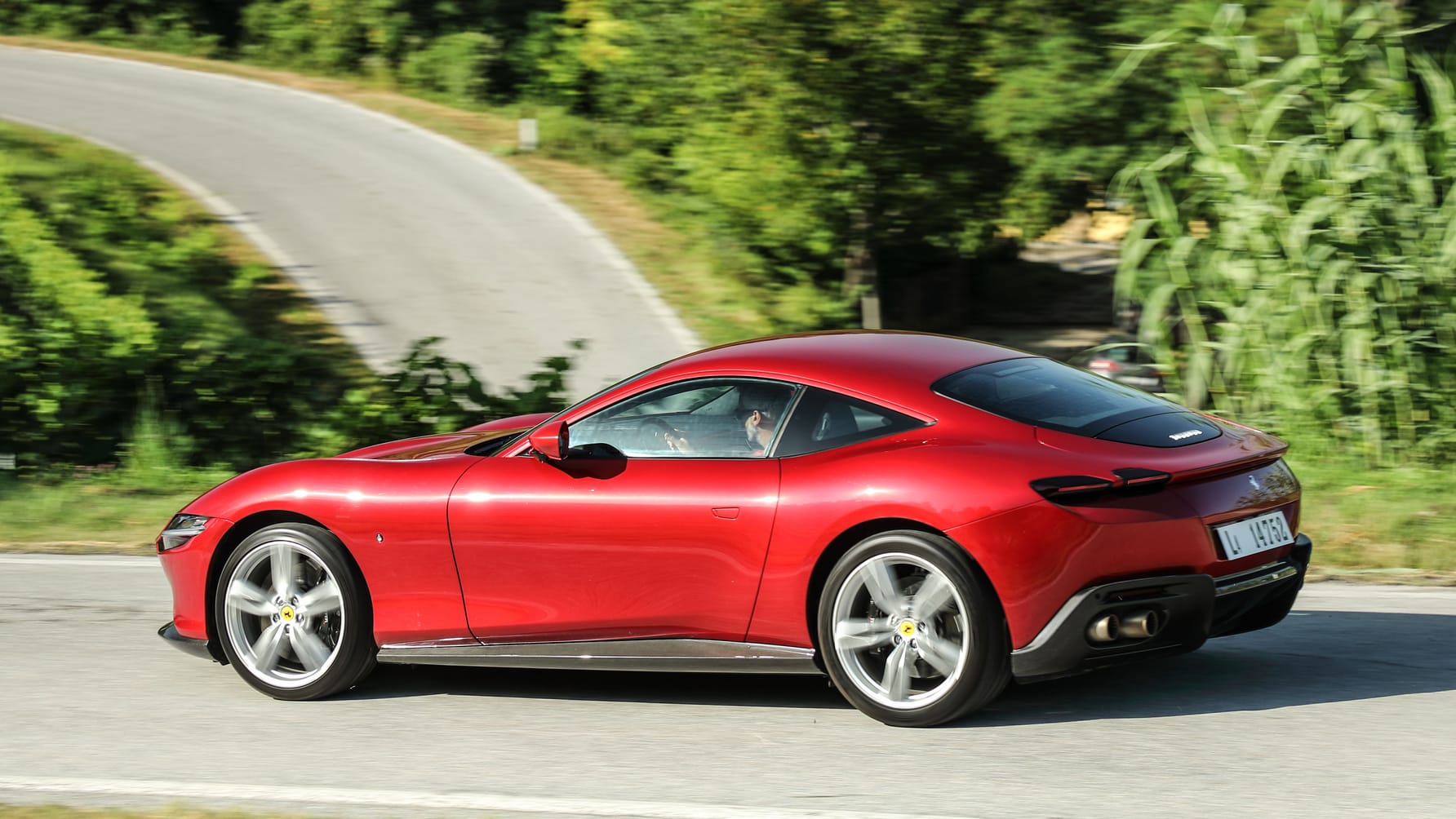 Ferrari Roma Interior Layout & Technology | Top Gear