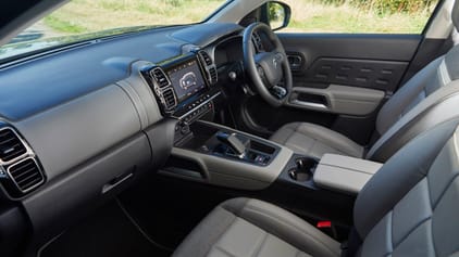 Citroen C5 Aircross Interior Layout & Technology | Top Gear