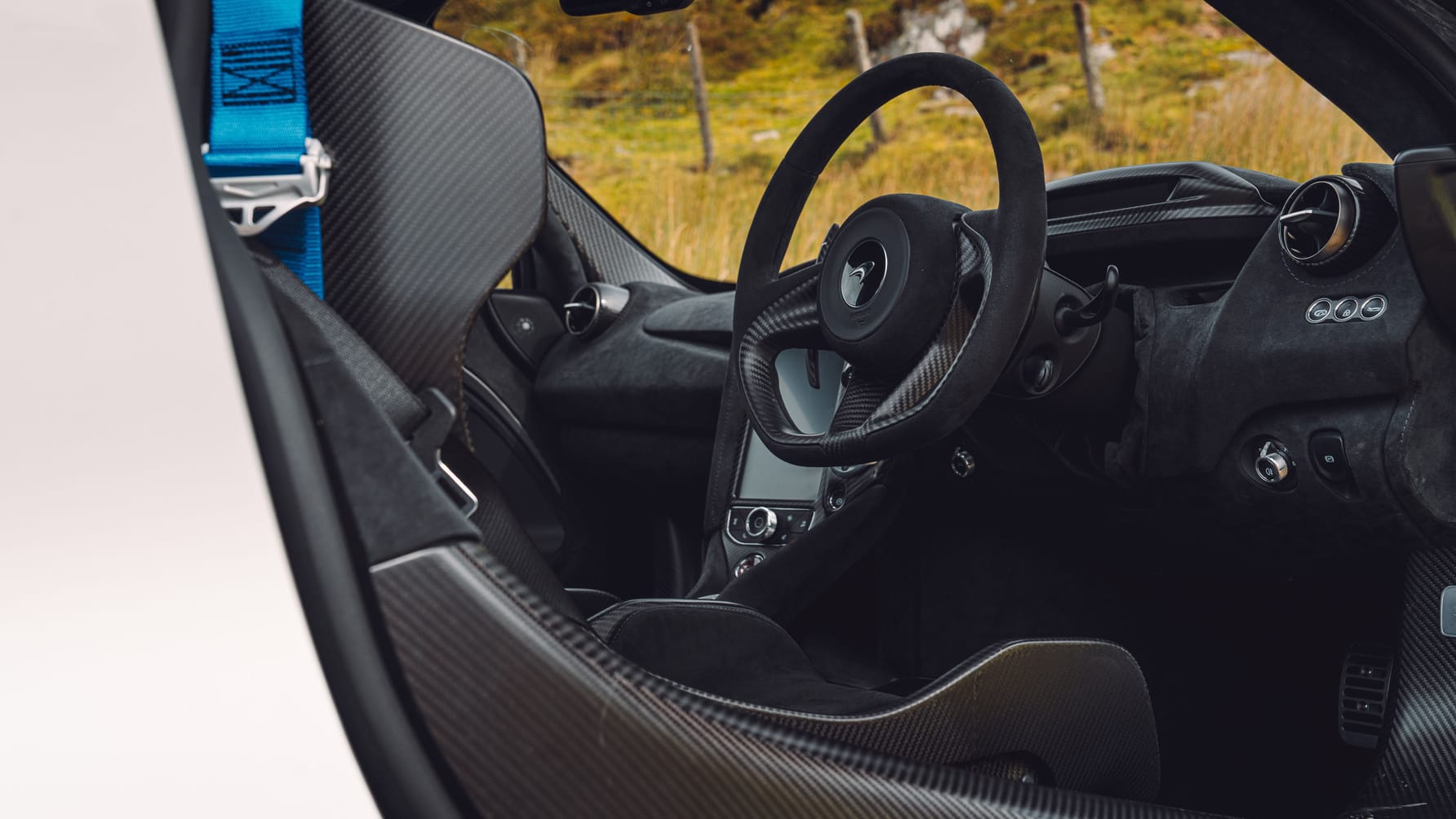 McLaren 765LT Driving, Engines & Performance | Top Gear