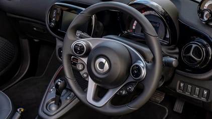 Smart Fortwo Review 2025 | Top Gear