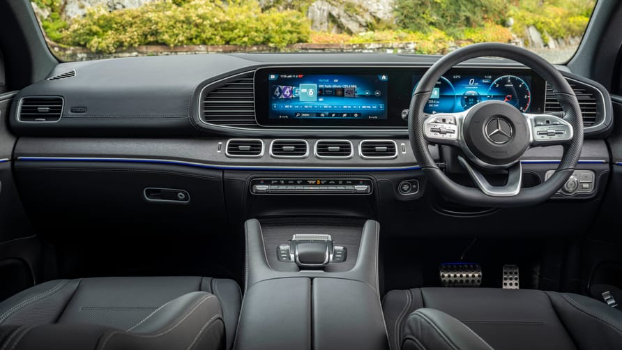 Mercedes-Benz GLE Coupe Interior Layout & Technology | Top Gear