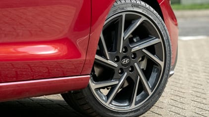 Hyundai i30 Fastback Review 2025 | Top Gear