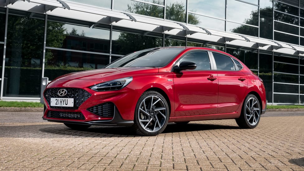 Hyundai i30 Fastback Interior Layout & Technology | Top Gear