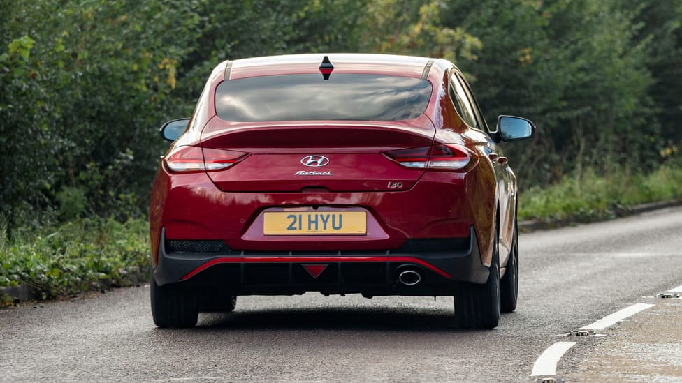 Hyundai i30 Fastback Review 2025 | Top Gear