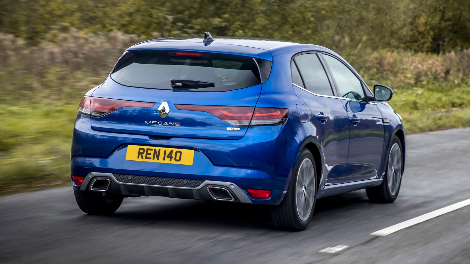 Renault Megane Interior Layout & Technology | Top Gear