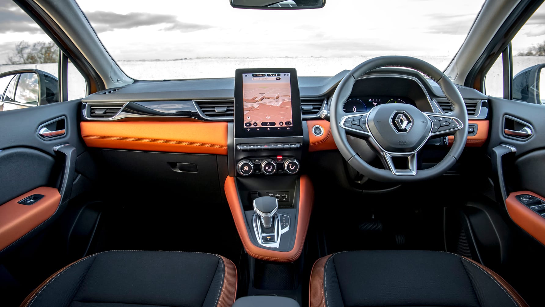 Renault Captur Driving, Engines & Performance | Top Gear
