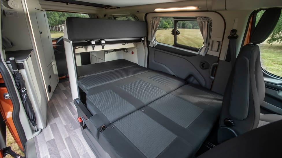 Ford Transit Custom Nugget Interior Layout & Technology | Top Gear