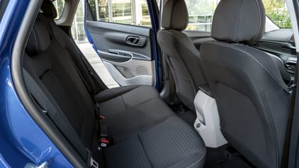 Hyundai i20 Interior Layout & Technology | Top Gear