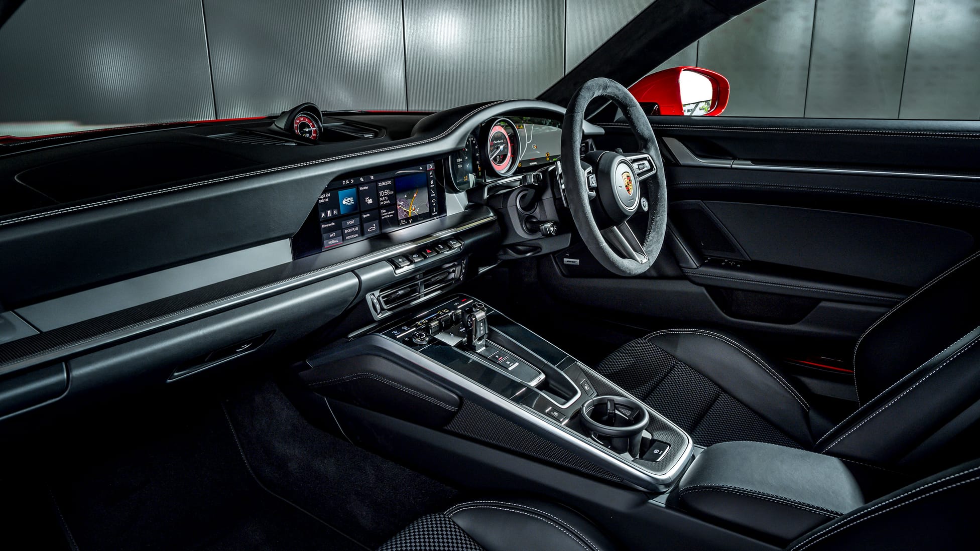 Porsche 911 Turbo Interior Layout & Technology | Top Gear