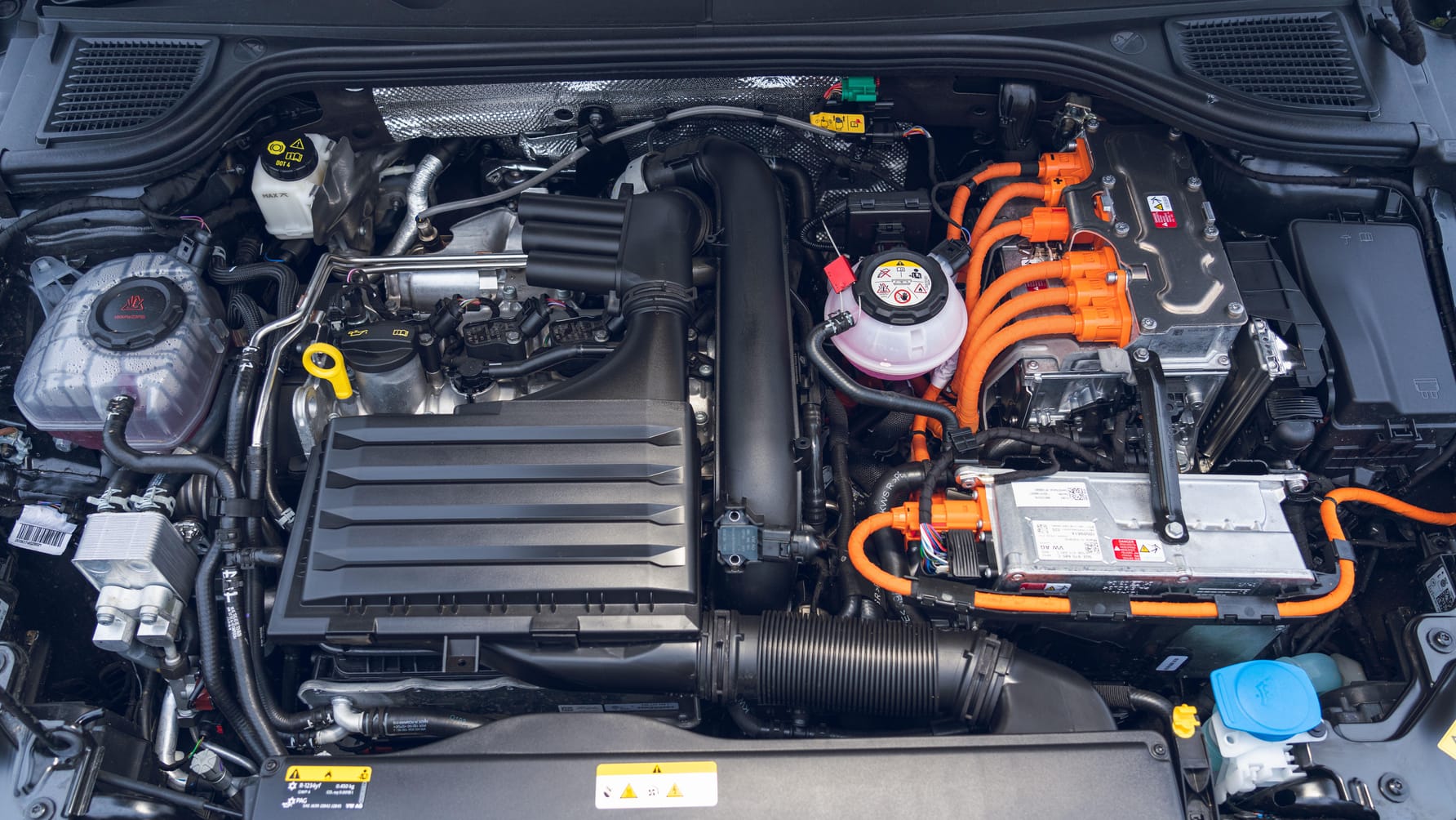 Volkswagen Golf GTE Review 2026 | Top Gear