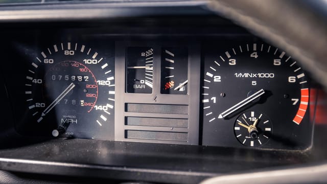 Audi Quattro Interior Layout & Technology | Top Gear