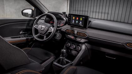 Dacia Sandero Interior Layout & Technology | Top Gear