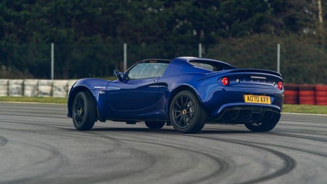 Lotus Elise Driving, Engines & Performance | Top Gear