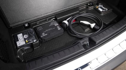 Mercedes-Benz EQA Interior Layout & Technology | Top Gear