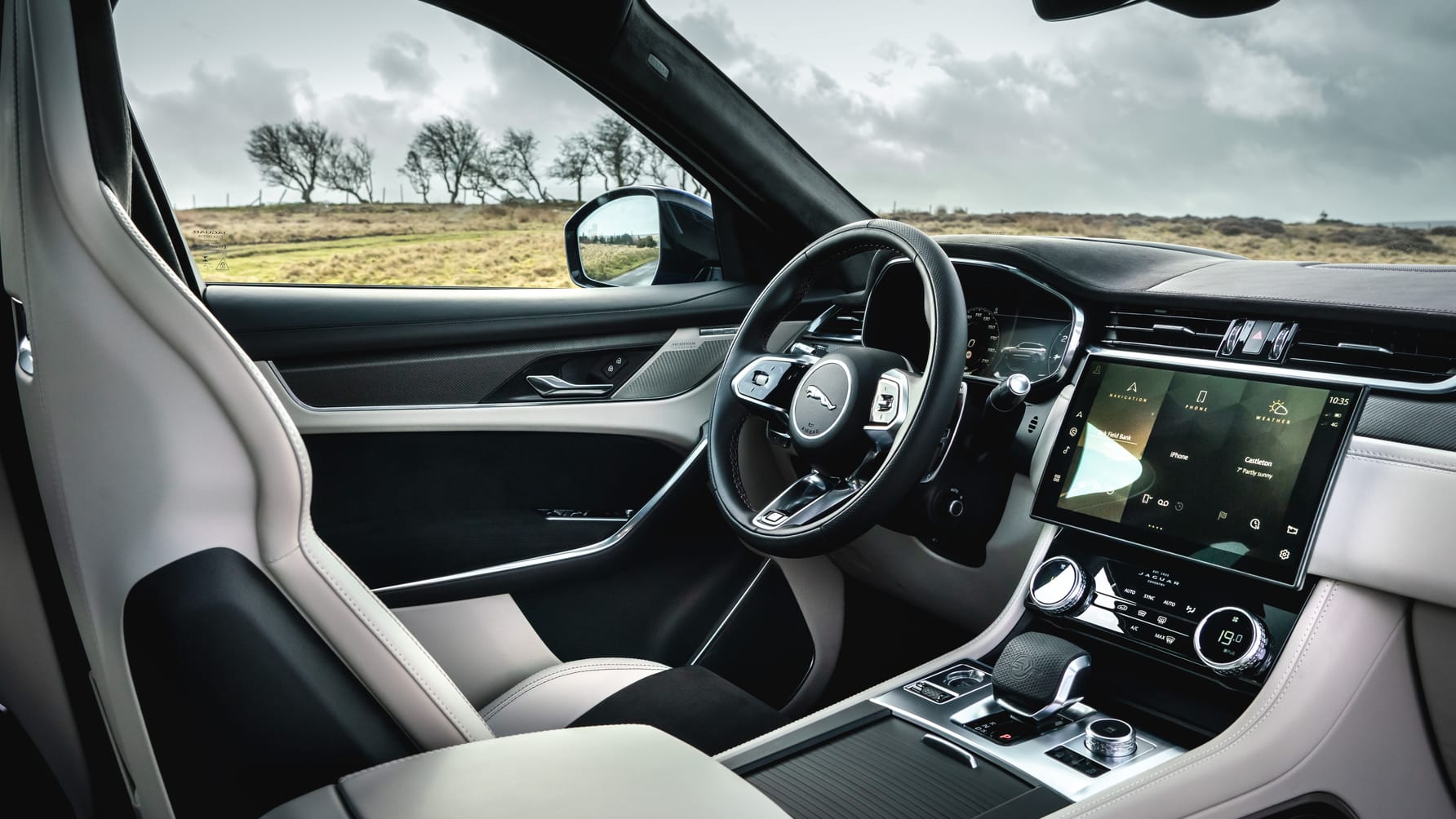 Jaguar F-Pace SVR Driving, Engines & Performance | Top Gear