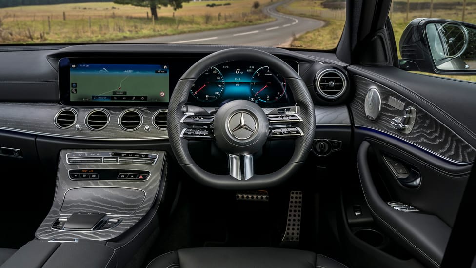 Mercedes-Benz E-Class (2016-2023) Driving, Engines & Performance | Top Gear