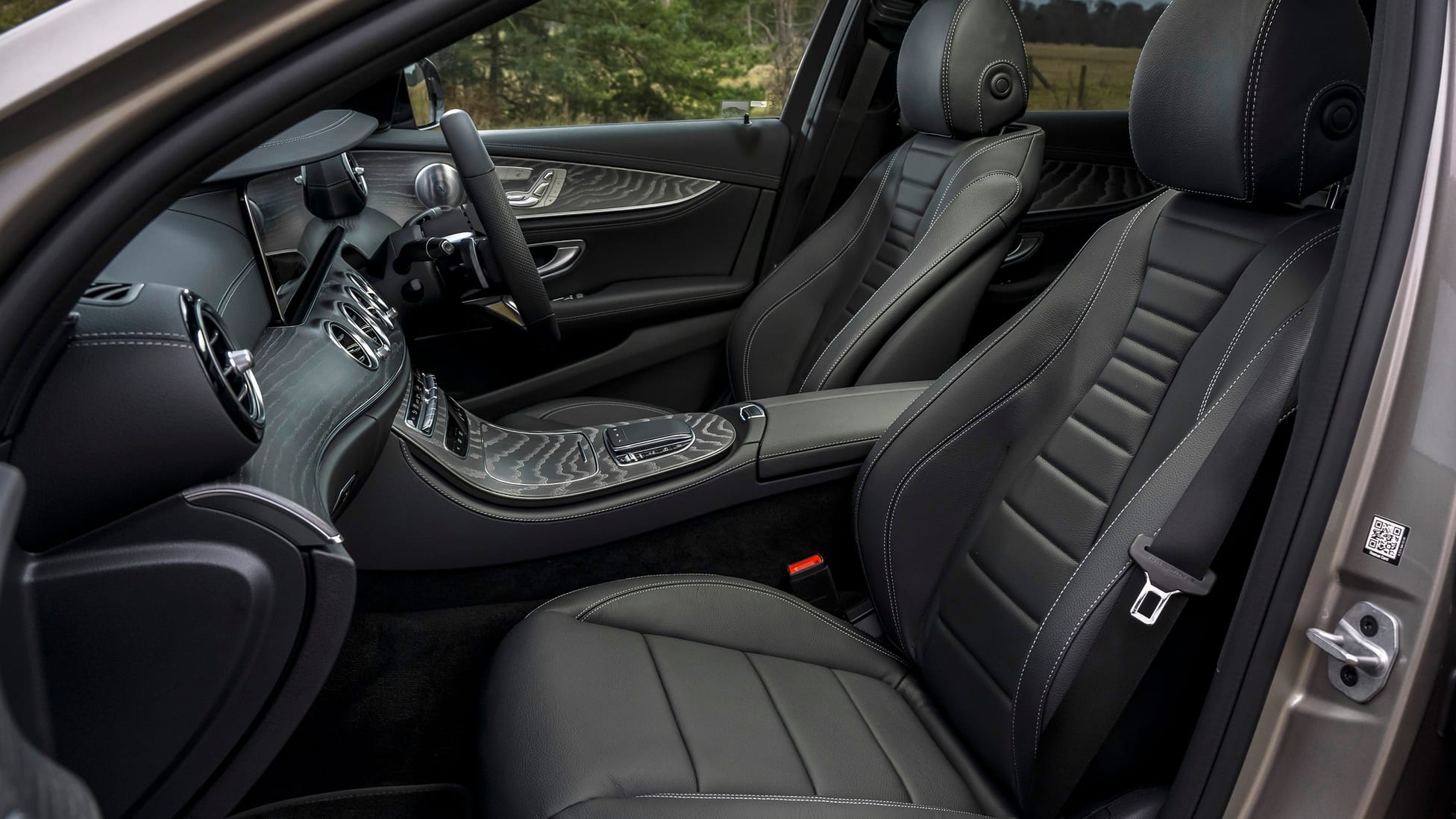 Mercedes-Benz E-Class (2016-2023) Interior Layout & Technology | Top Gear