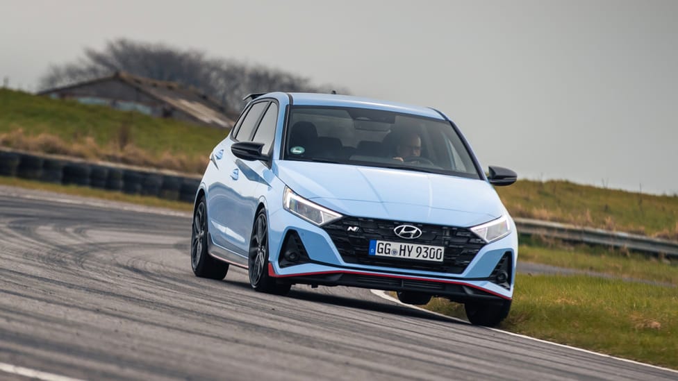 Hyundai i20N Interior Layout & Technology | Top Gear