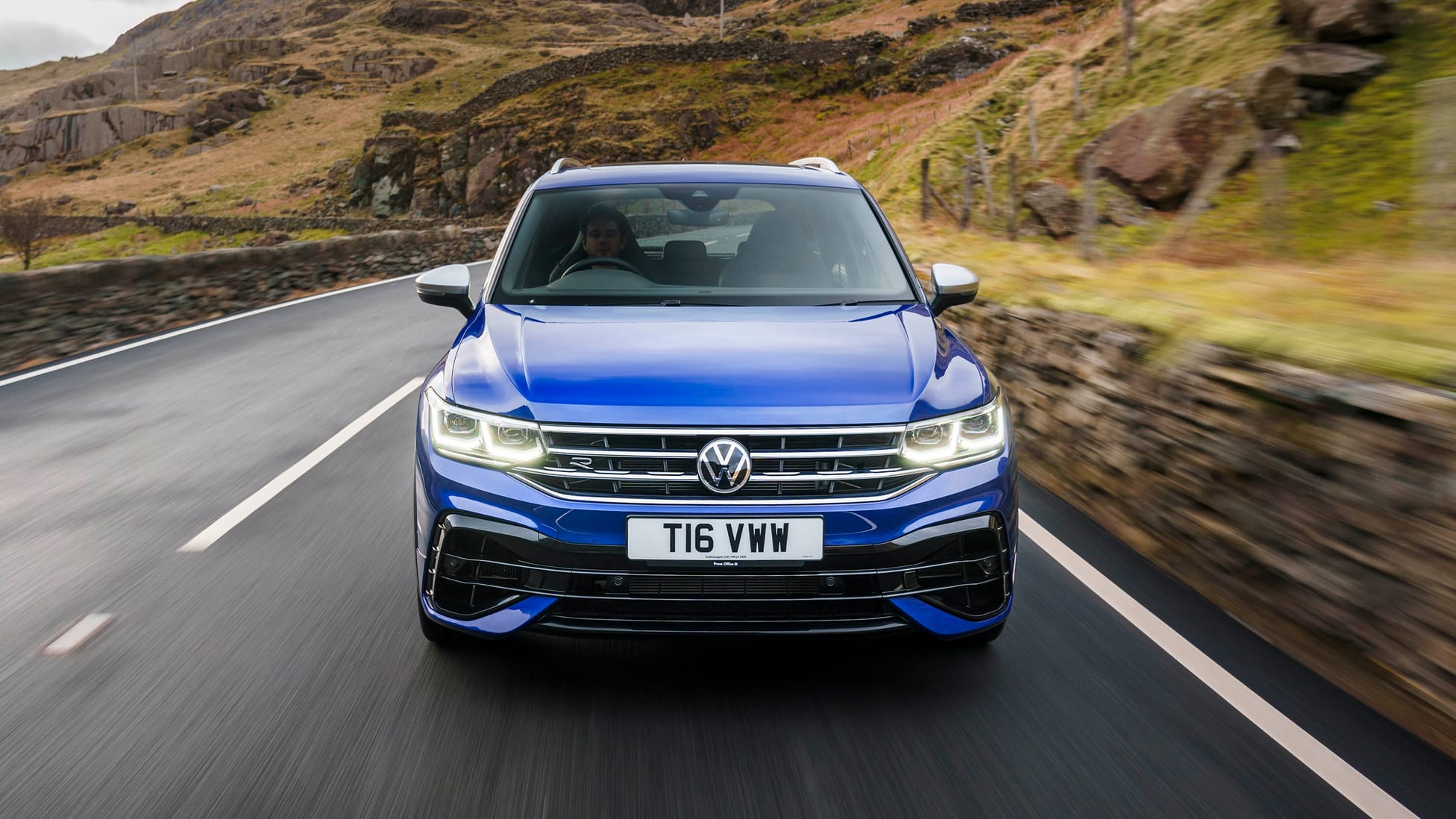 Volkswagen Tiguan R Review 2025 | Top Gear