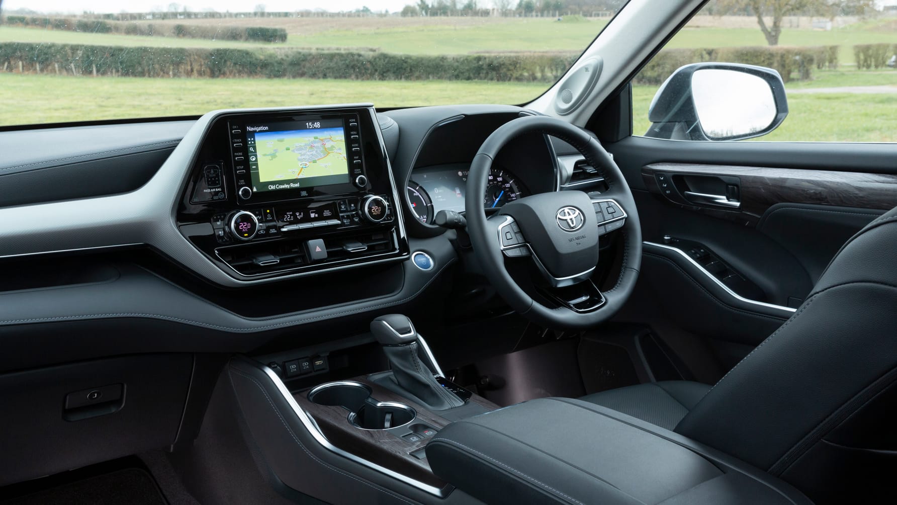 Toyota Highlander Interior Layout & Technology | Top Gear