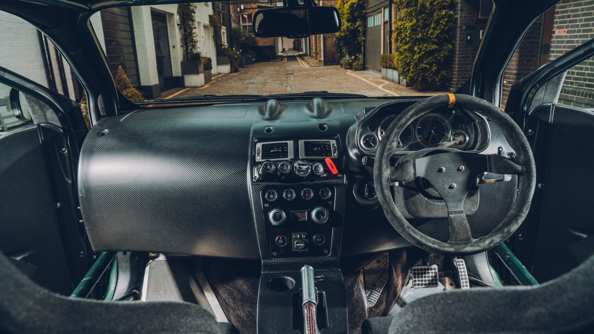 Aston Martin Cygnet V8 Driving, Engines & Performance | Top Gear