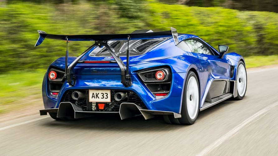 Zenvo TSR-S Driving, Engines & Performance | Top Gear