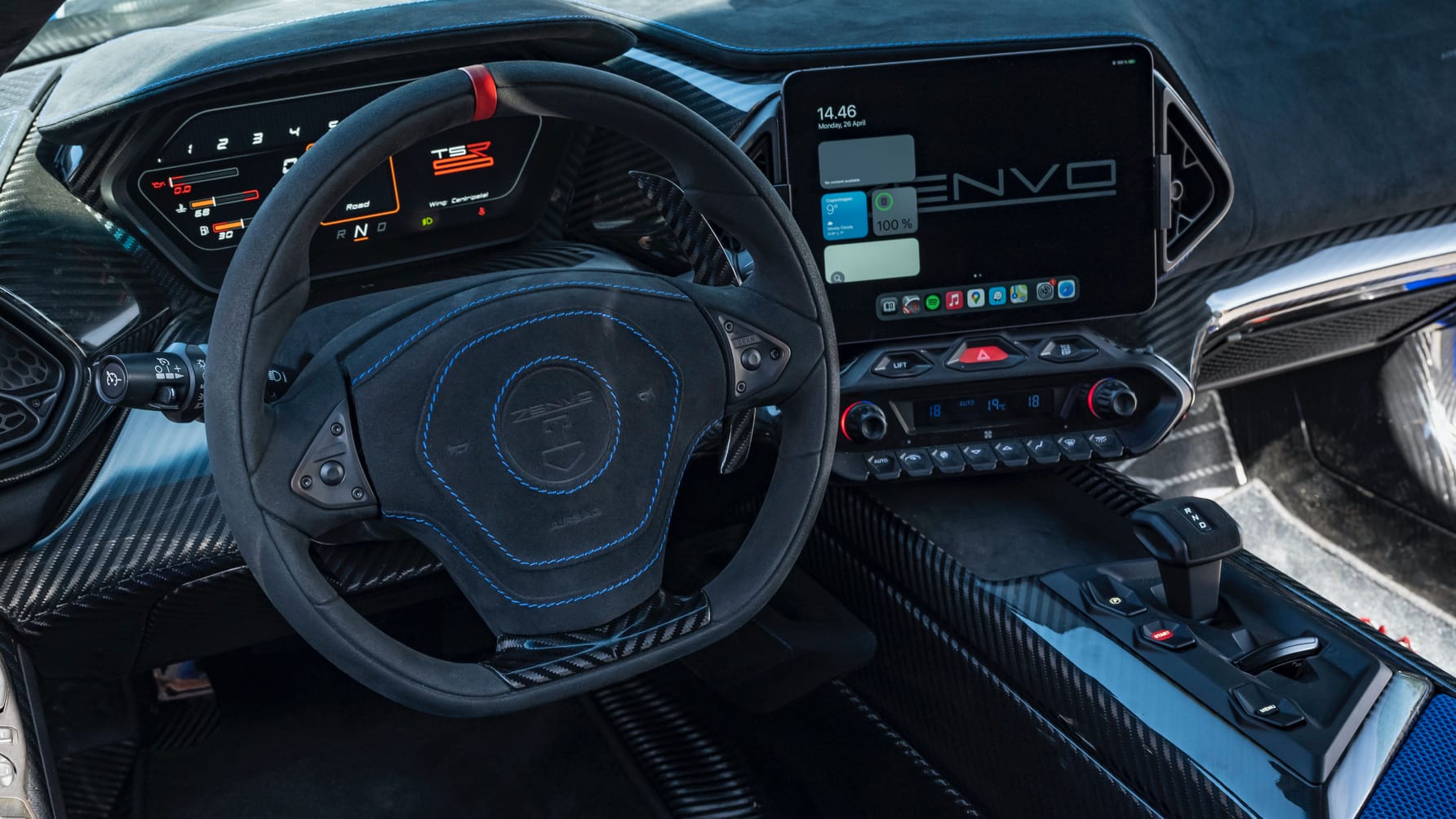 Zenvo TSR-S Driving, Engines & Performance | Top Gear