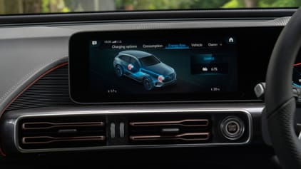 Mercedes-Benz EQC Interior Layout & Technology | Top Gear