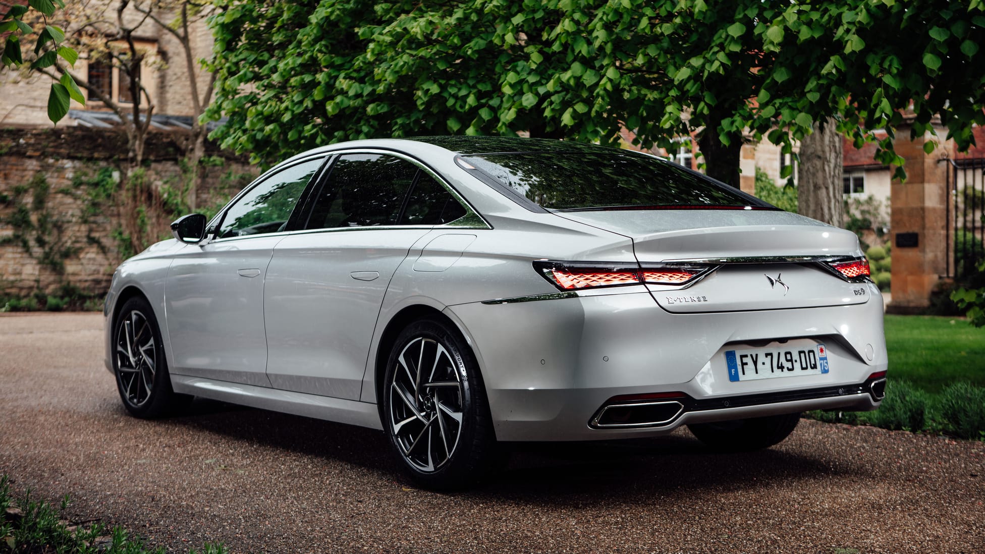 DS 9 Review 2025 | Top Gear