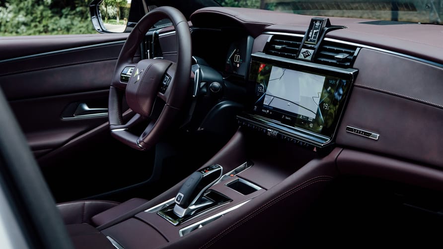 DS 9 Interior Layout & Technology | Top Gear