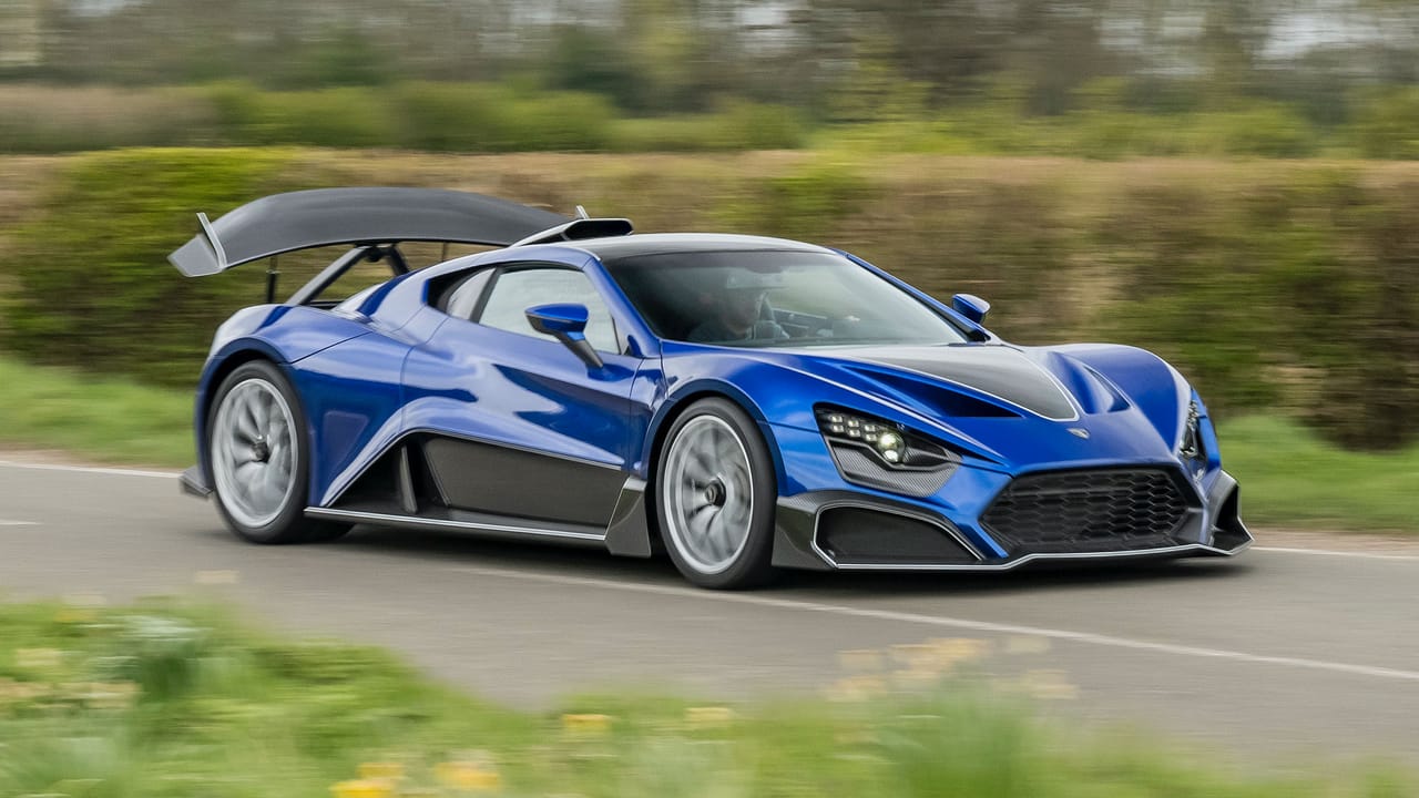 Zenvo TSR-S Driving, Engines & Performance | Top Gear