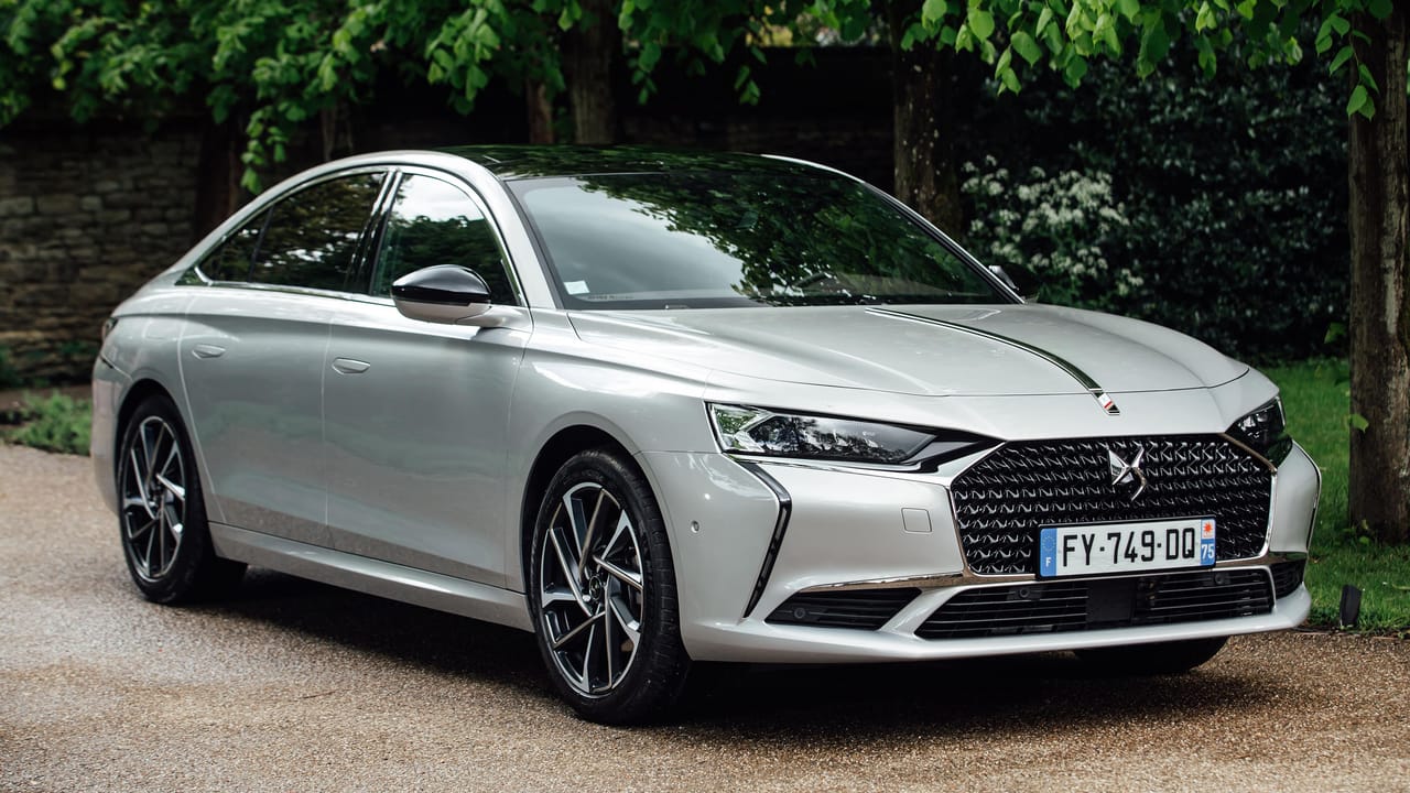 DS 9 Review 2025 | Top Gear