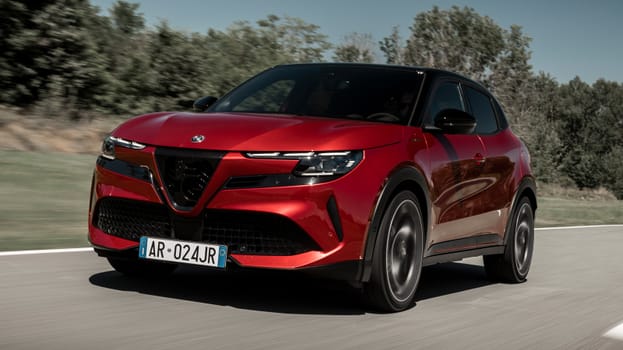 Alfa Romeo Reviews 2024 | Top Gear