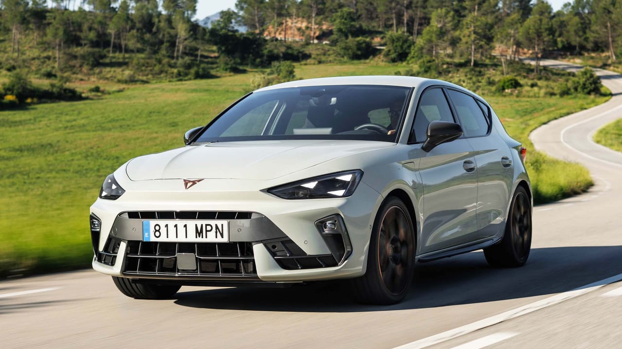 Cupra Leon Driving, Engines & Performance | Top Gear