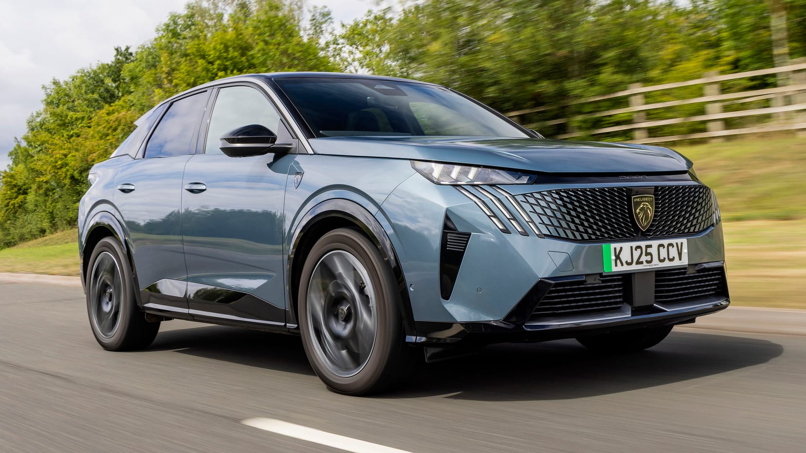 Peugeot e-3008 Review 2025 | Top Gear