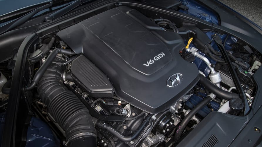 Road Test: Hyundai Genesis 3.8 GDi V6 4dr DCT Reviews 2025 | Top Gear