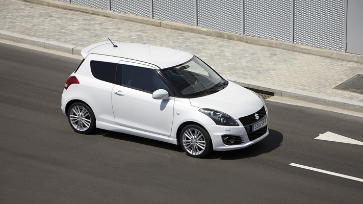 White Suzuki Swift Sport