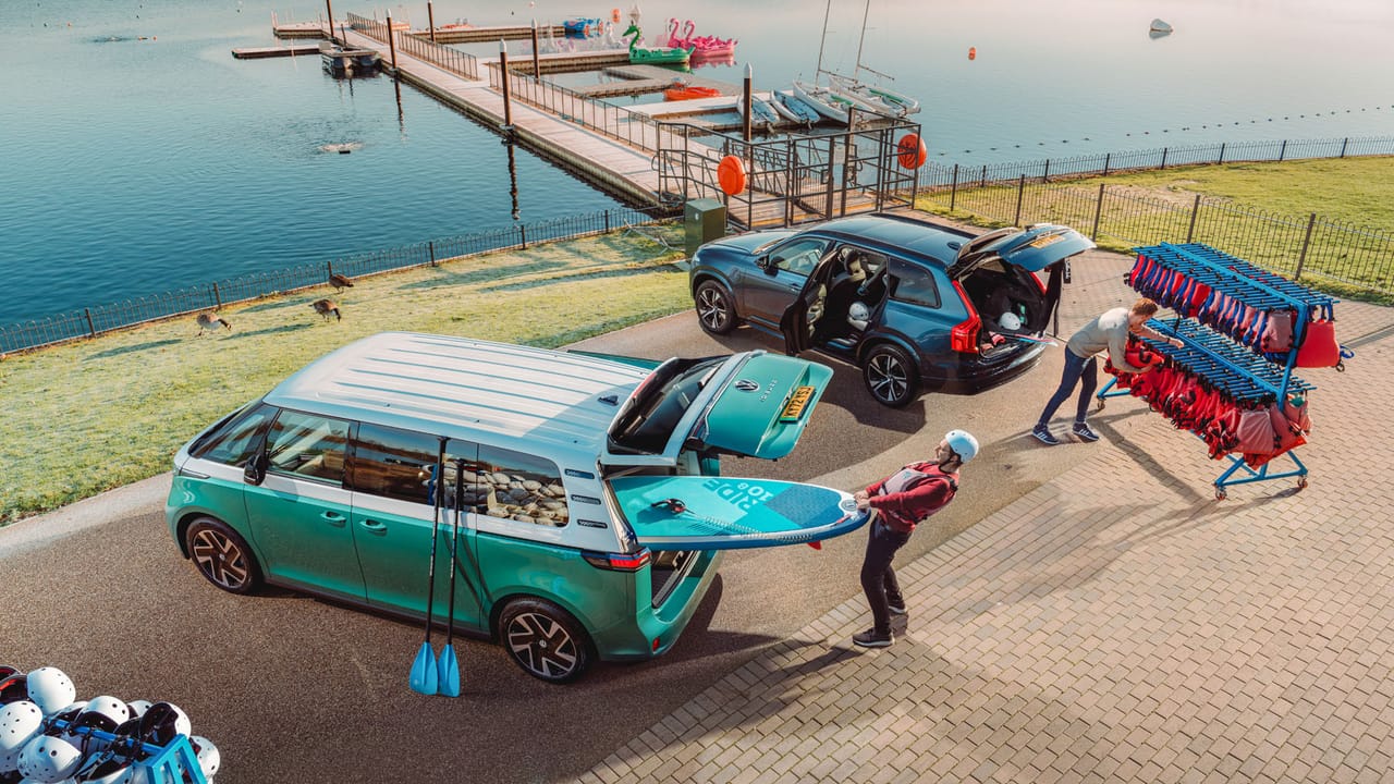 Volkswagen ID Buzz vs Tesla Model Y, Volvo XC90 & eDub classic T2 | Top ...