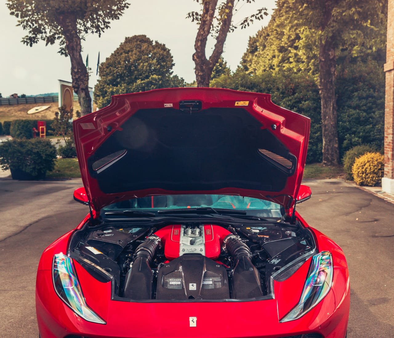 Ferrari 812 Superfast review: 789bhp GT driven | Top Gear
